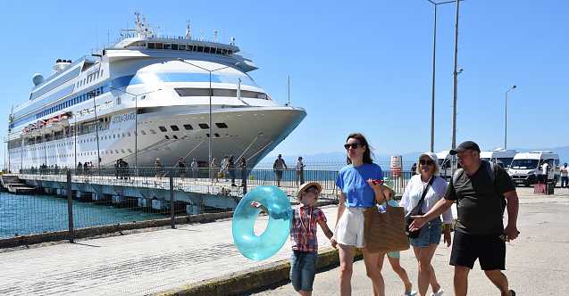 320 Rus turist gemi ile Sinop’a geldi - Vitrin Haber - Sinop Haberleri