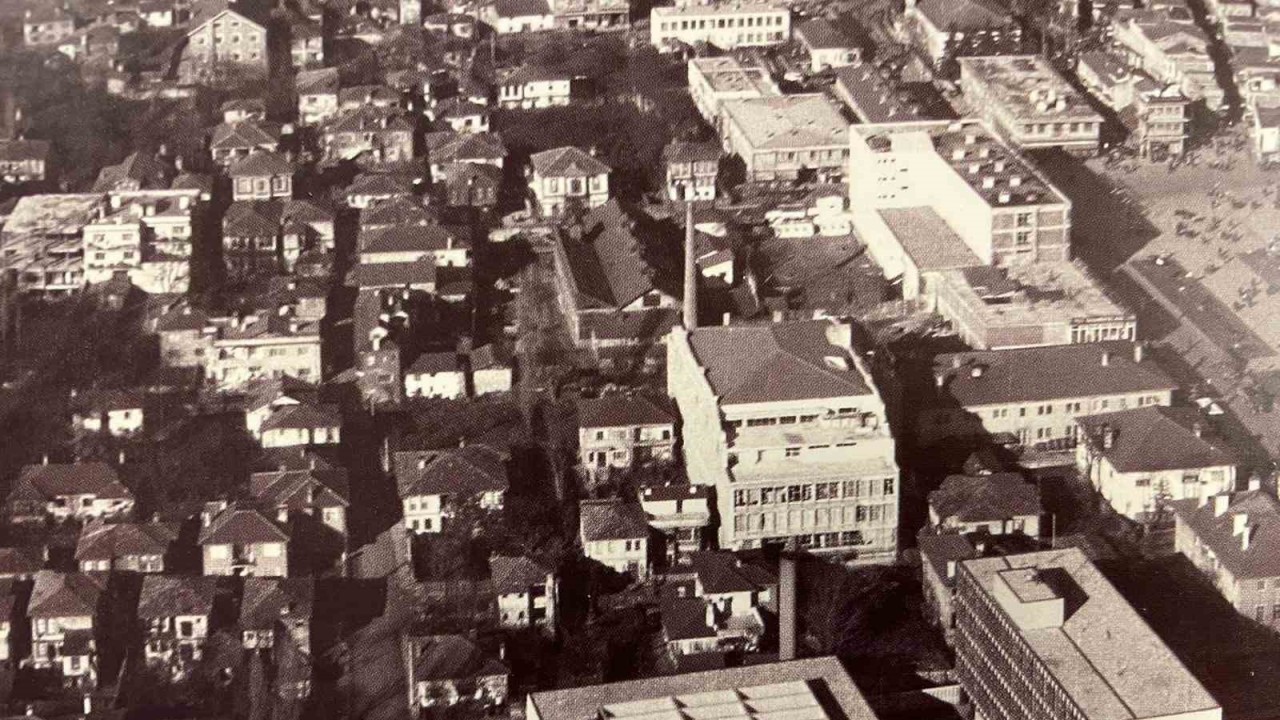 Sakarya’nın eski fotoğrafları, görenleri tarih yolculuğuna çıkarıyor ...