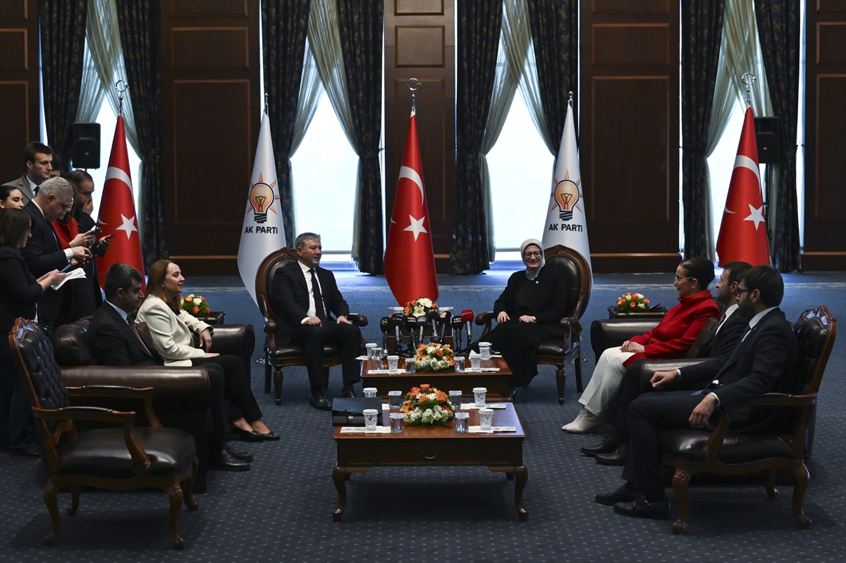 ANKARA - AK Parti Genel Merkezi'nde bayramlaşma ziyaretleri - İYİ Parti ...