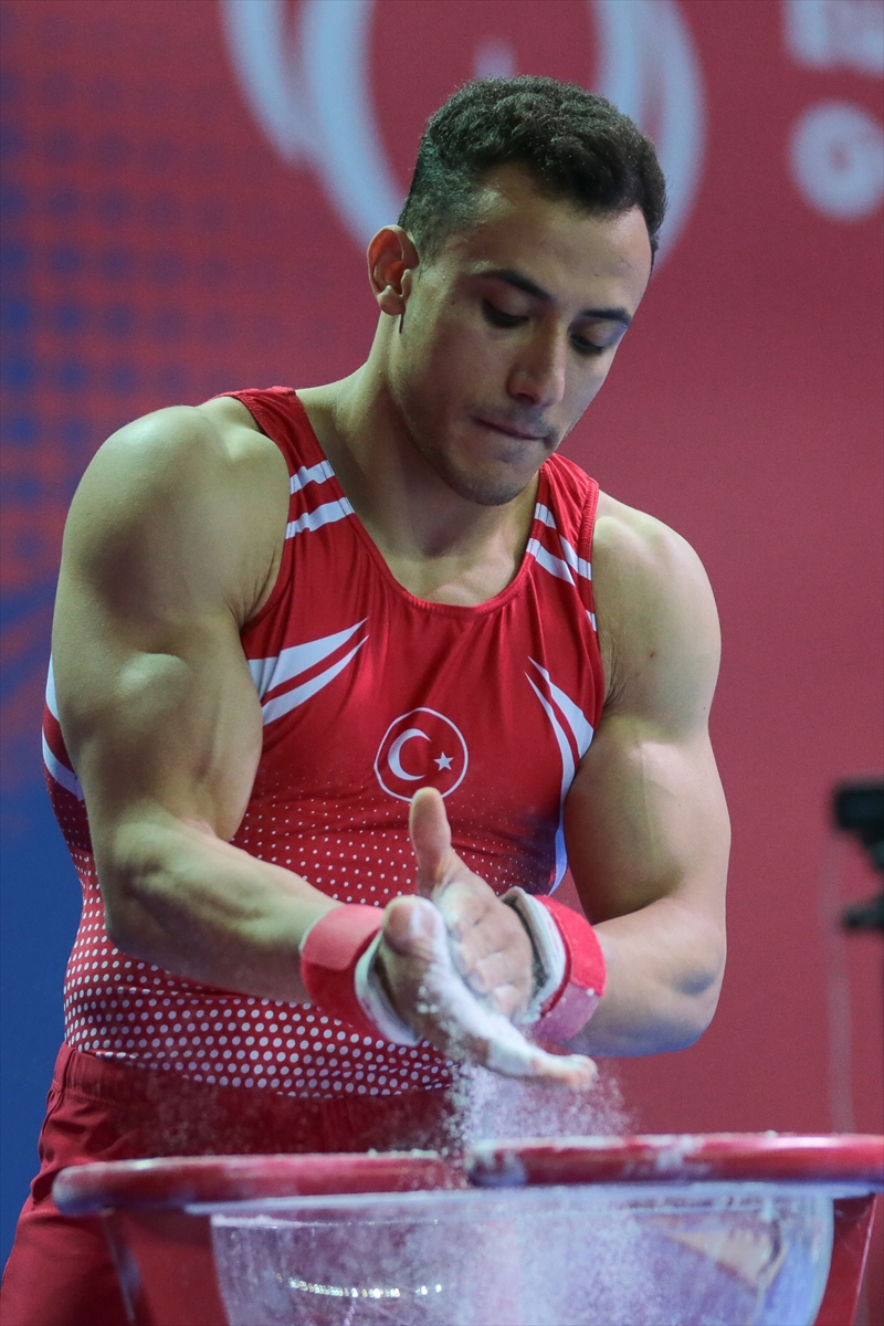 ANTALYA - Milli cimnastikçi Adem Asil, Avrupa şampiyonu oldu (2 ...