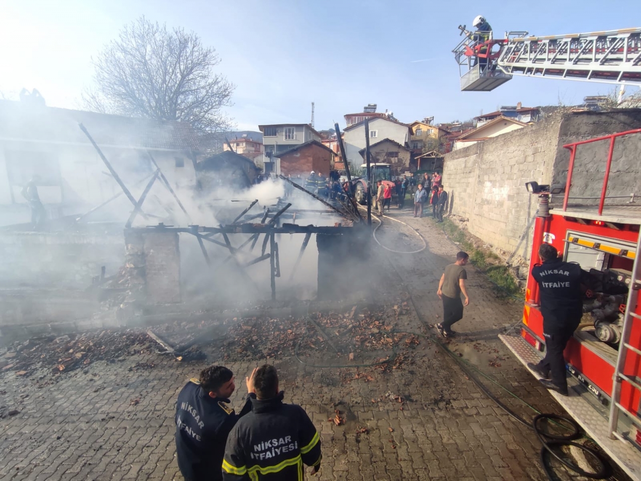 Tokat’ta samanlık yangını zarara neden oldu - Vitrin Haber - Sinop ...